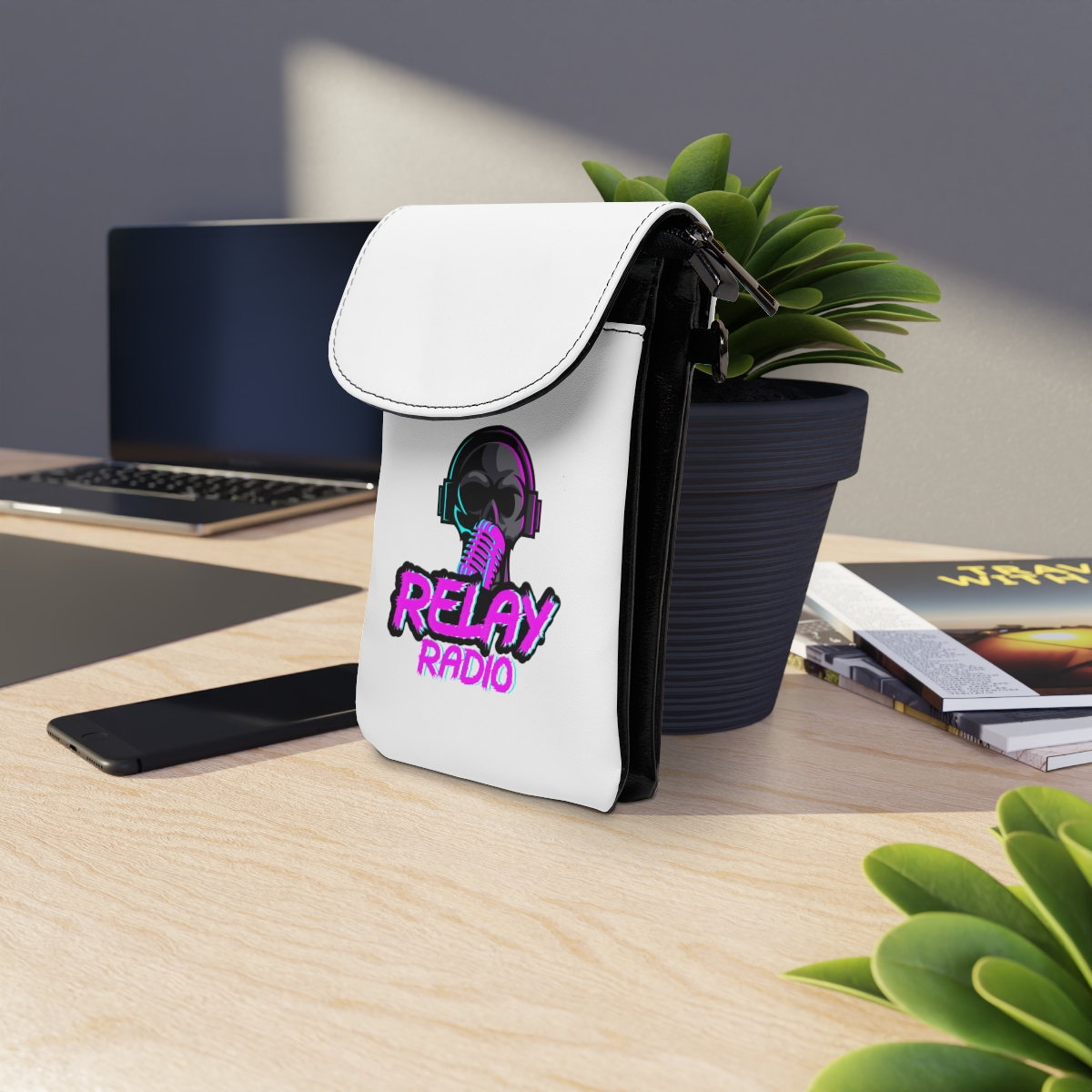 Small Cell Phone Wallet – Relay-Radio